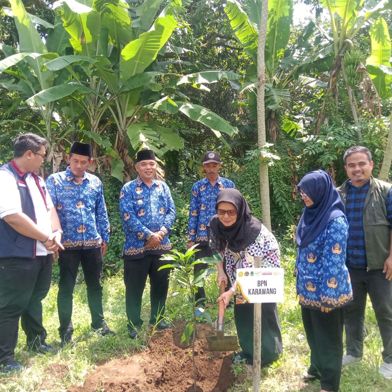 Sampoerna Untuk Indonesia Donasi 1000 Bibit Mangga untuk Desa Wisata di ...