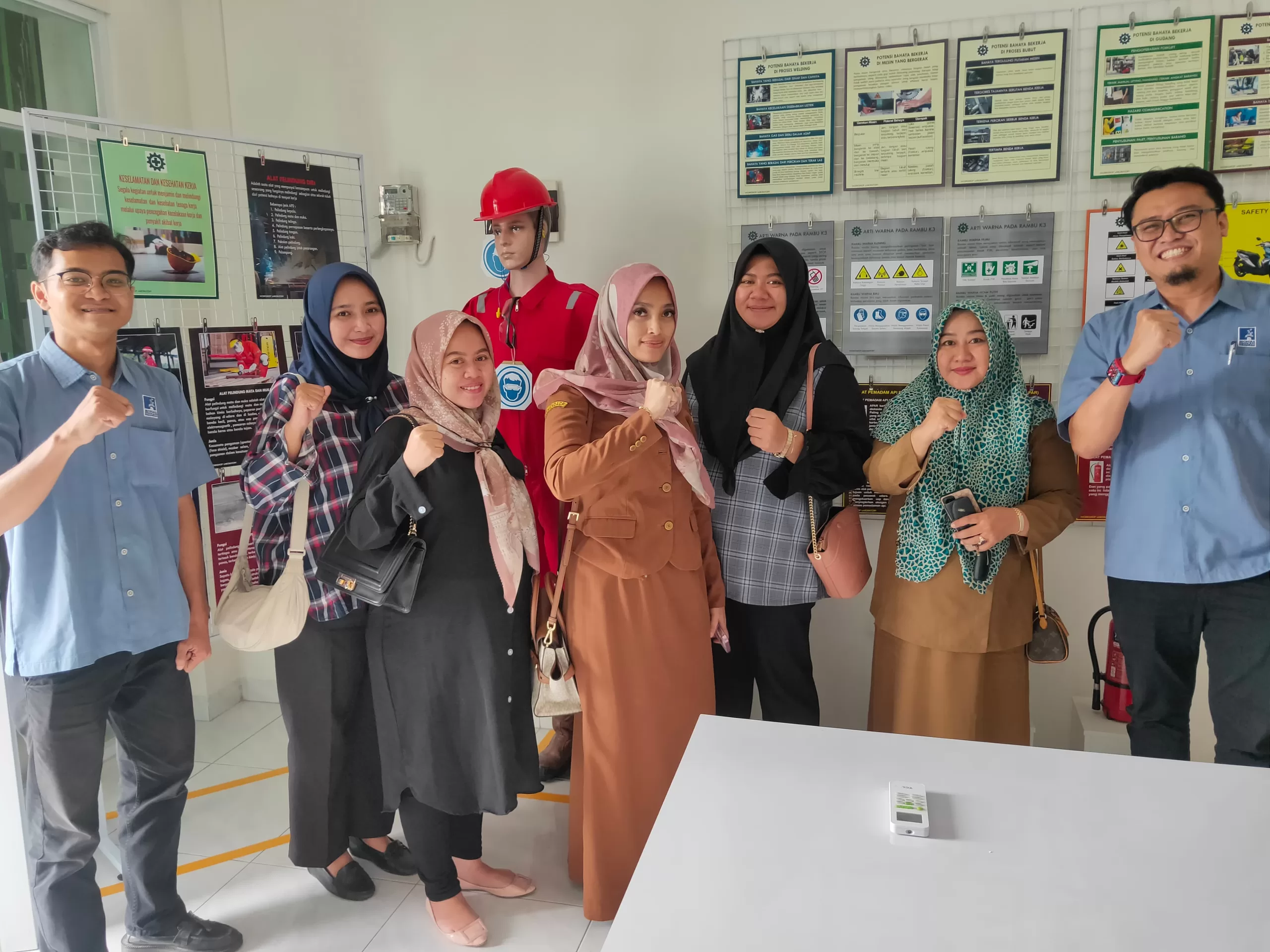 Dinas Tenaga Kerja dan Transmigrasi Karawang Tinjau Puluhan LPK - AWESH.id